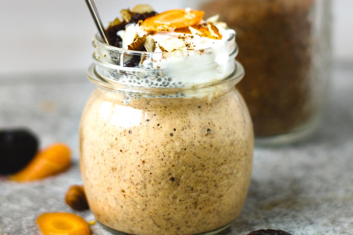 Pudding du matin aux graines de lin, façon gâteau aux carottes ...