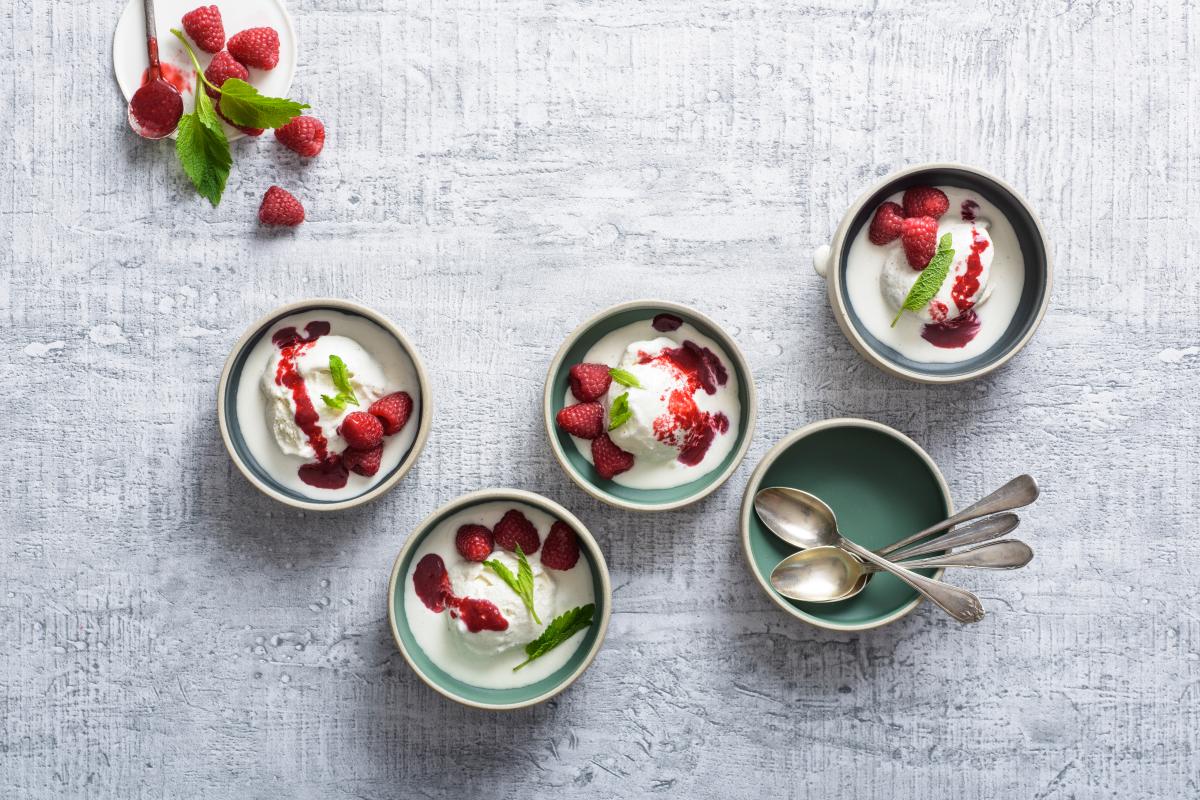 Frozen mascarpone with raspberries - Recipes | fooby.ch