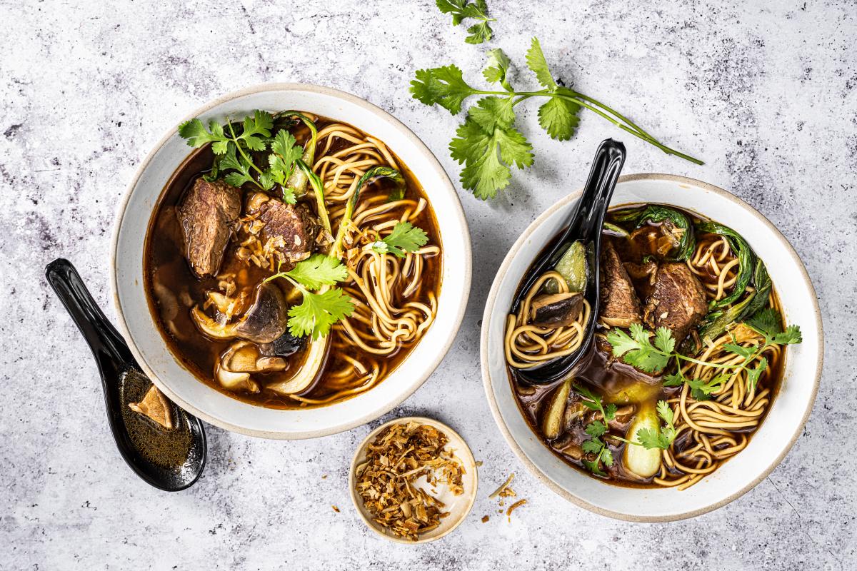Asiatische Siedfleischsuppe - Rezepte | fooby.ch