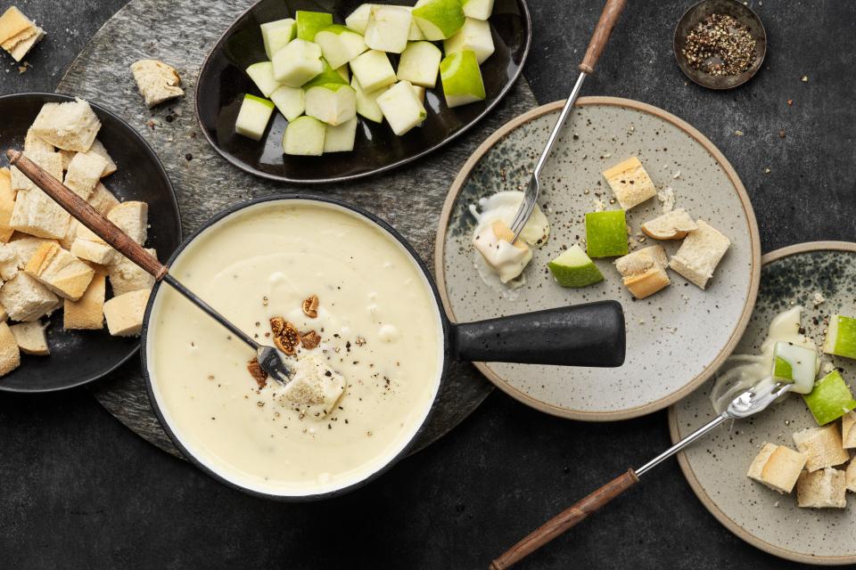 Fondue – fondue and raclette season at Coop | coop.ch