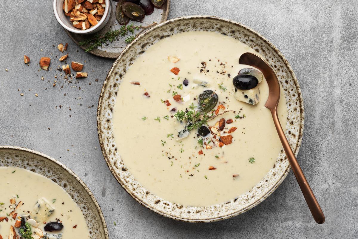 Soupe au vin blanc et au gorgonzola - Recette | fooby.ch