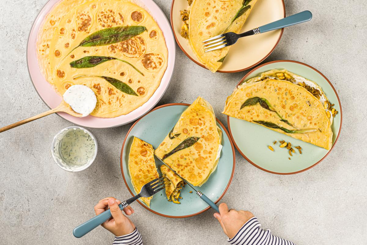Crêpes à l'ail des ours et à la viande hachée - Recette | little FOOBY