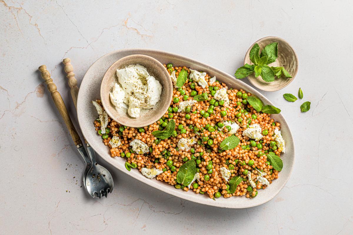 Salade de fregolas sardas aux petits pois - Recette | fooby.ch