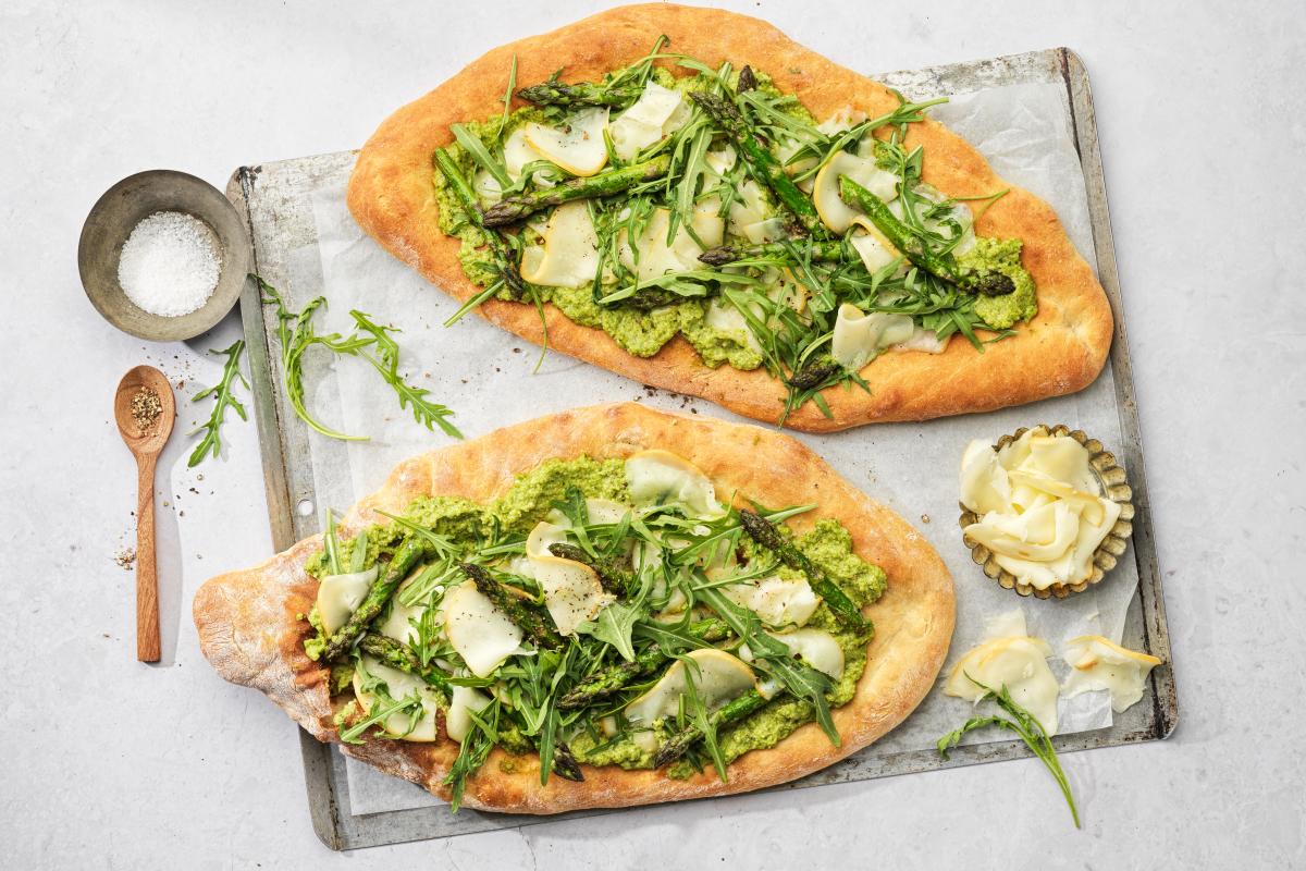 Spargel-Pinsa - Rezepte | fooby.ch