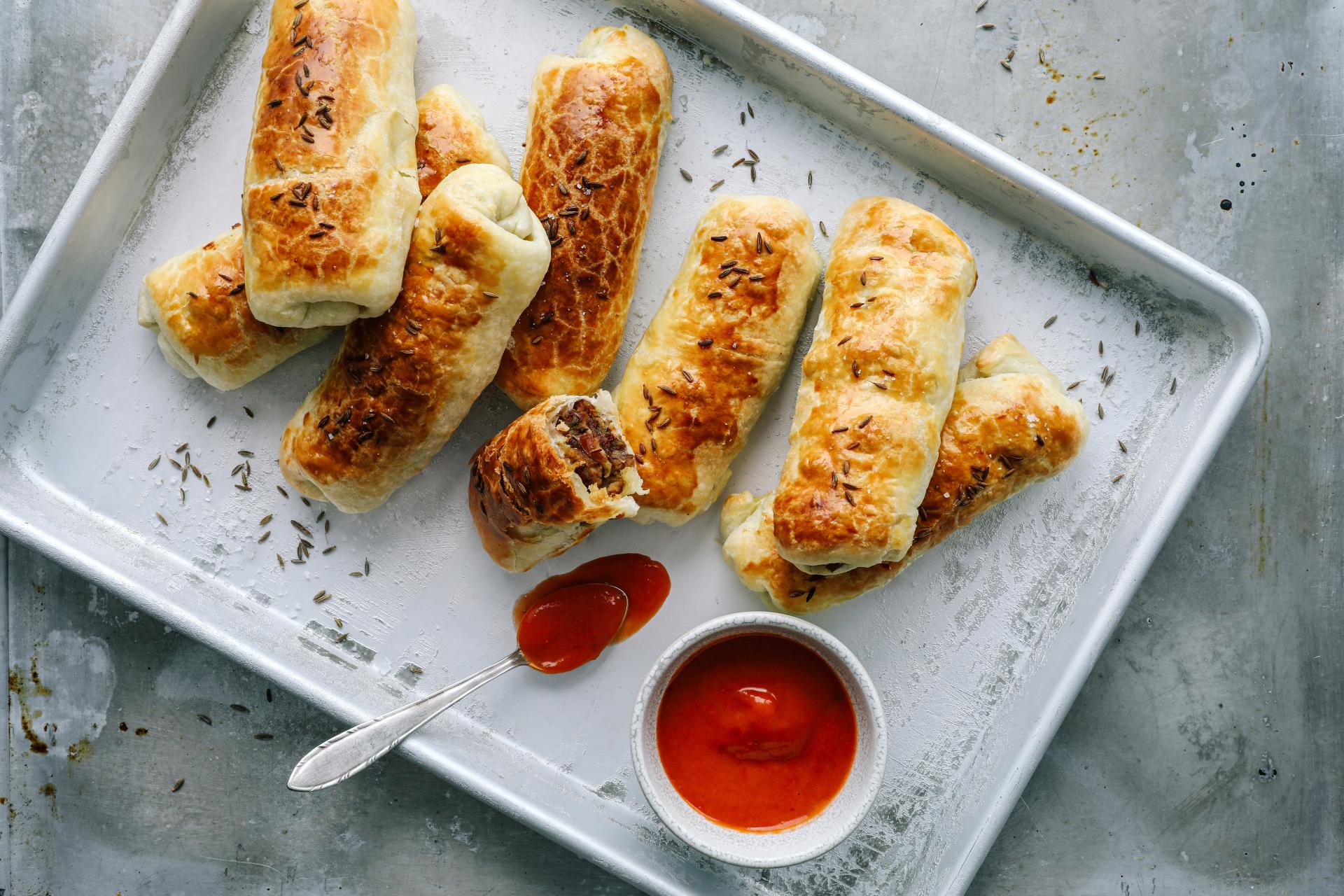 Flûtes à la viande hachée et ketchup aux pruneaux | Apéritif et Finger ...