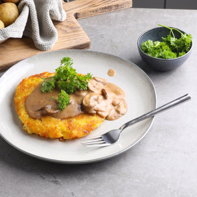 Vegan rösti with Zurich-style mushroom sauce | Rice and potato dishes ...