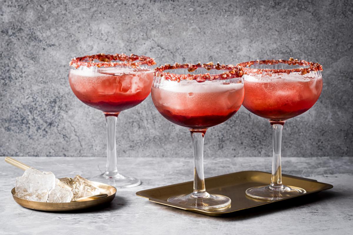 Cassis-Spritz - Rezepte | fooby.ch