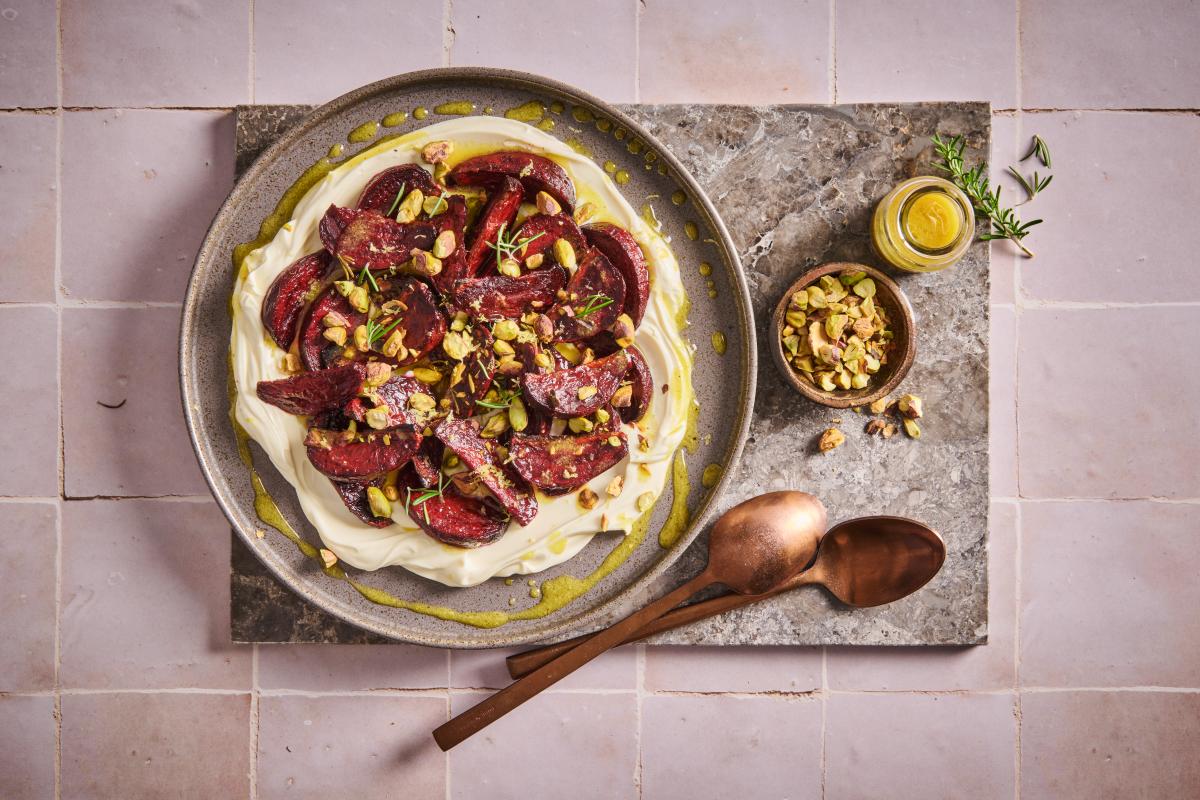 Betteraves rôties aux pistaches - Recette | fooby.ch