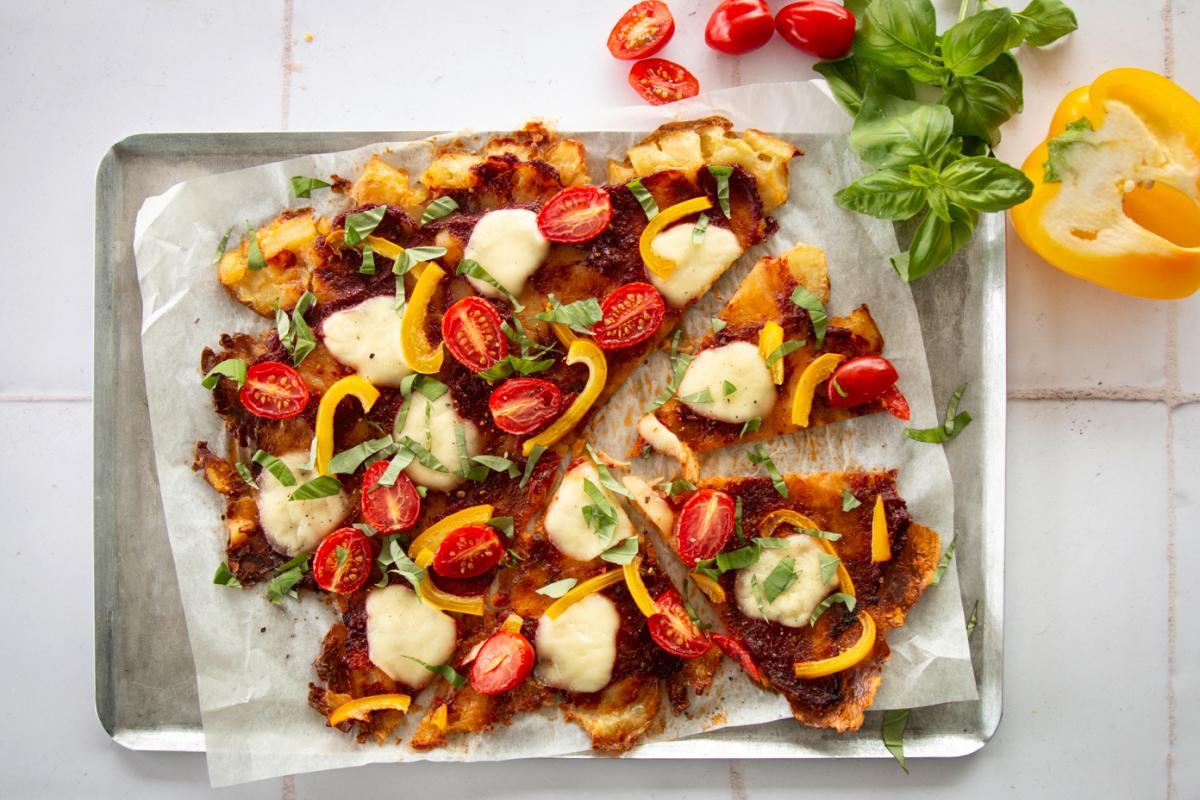 Smashed potatoes pizza - Recette | fooby.ch