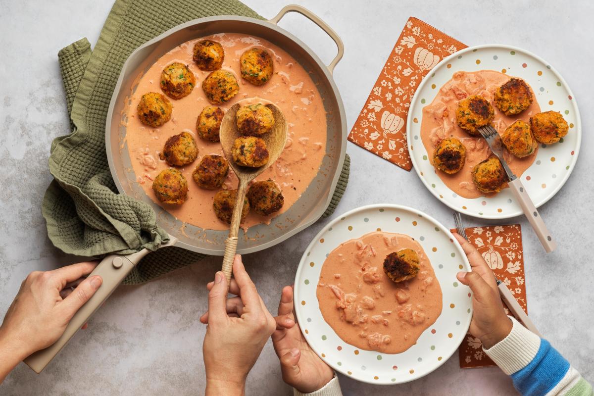 Boulettes de lentilles à la sauce tomate - Recette | little FOOBY