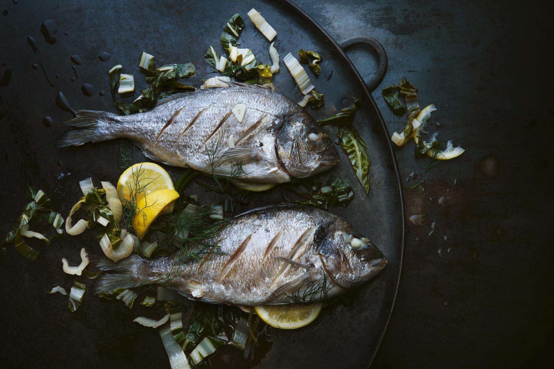 Sea bream on a bed of saffron chard | Fish | coop.ch