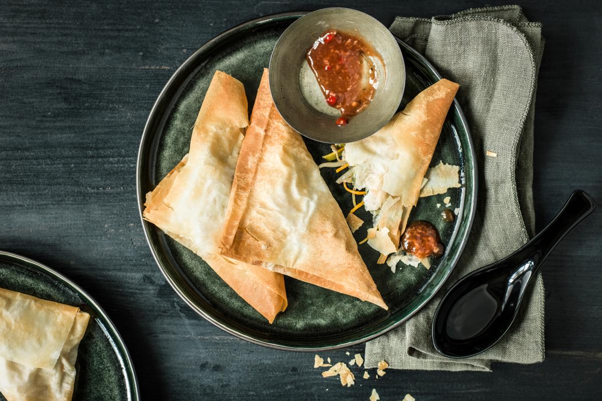 Samosas with sweet chilli sauce - Recipes | fooby.ch
